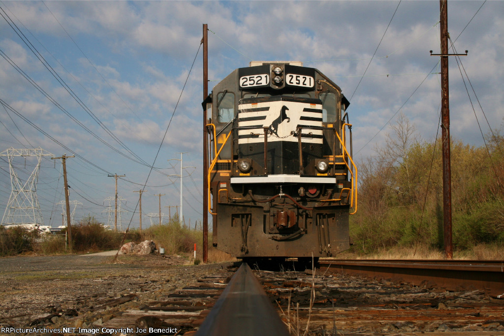 NS 2521 on 512
